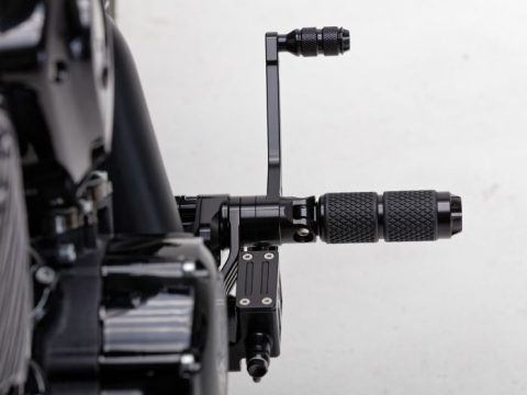 Wunderkind Forward Foot Controls Indian Chief Bobber Dark Horse 116 ...